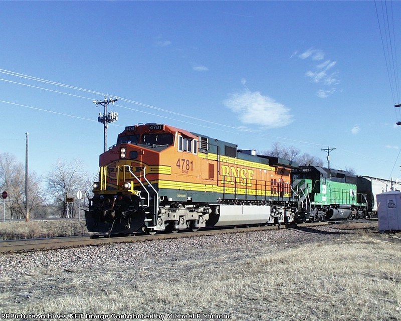 BNSF 4781